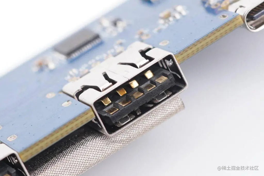 拆解VL830，USB4.0，绿联扩展坞此前UGREEN绿联推出过五款8K超高清配件，覆盖扩展坞、数据线、高清线缆，充电 - 掘金