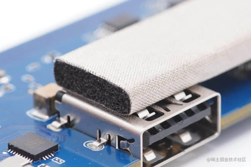 拆解VL830，USB4.0，绿联扩展坞此前UGREEN绿联推出过五款8K超高清配件，覆盖扩展坞、数据线、高清线缆，充电 - 掘金